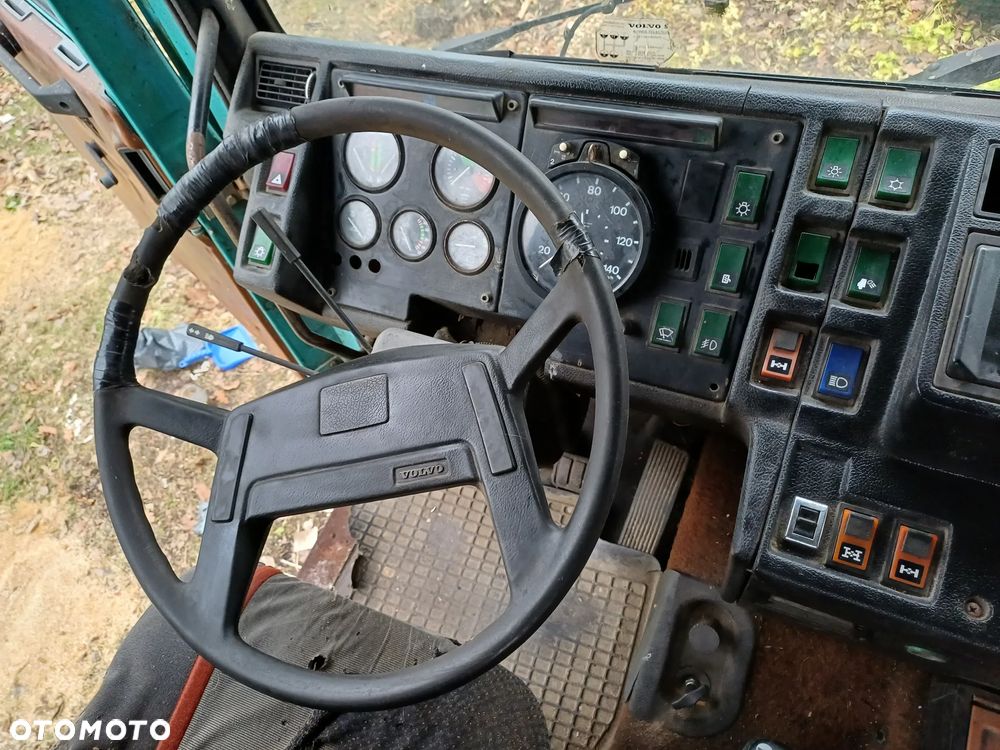 Używany Volvo F12 1987 - 28 000 PLN, 1 000 000 km - Otomoto.pl