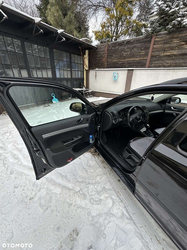 Używany Skoda Octavia 2009 - 23 500 PLN, 216 000 km - Otomoto.pl