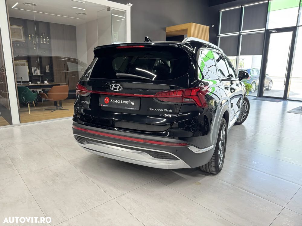 Utilizat Hyundai Santa Fe 2021 - 28 960,14 EUR, 142 000 km - Autovit.ro