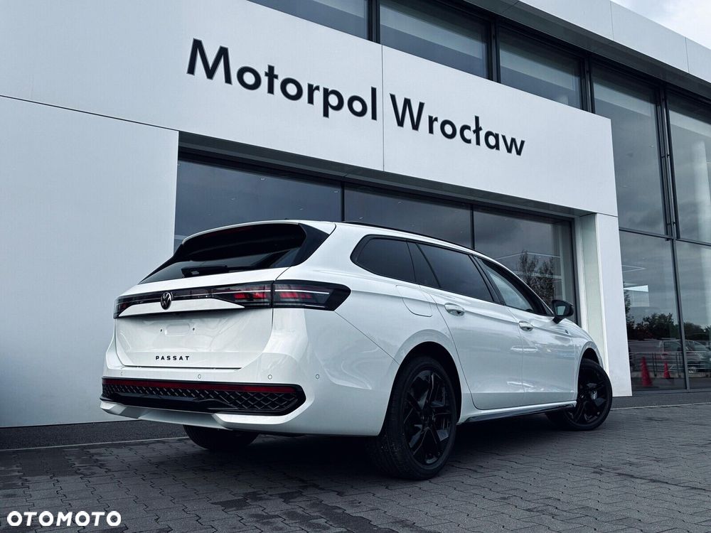 Nowy Volkswagen Passat 2025 - 213 000 PLN, 1 km - Otomoto.pl