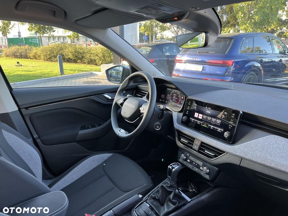 Używany Skoda Kamiq 2025 - 112 590 PLN, 9 890 km - Otomoto.pl