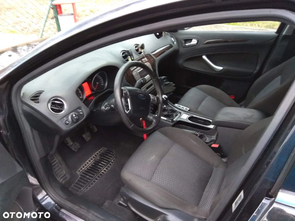 Używany Ford Mondeo 2008 - 4 000 PLN, 520 000 km - Otomoto.pl
