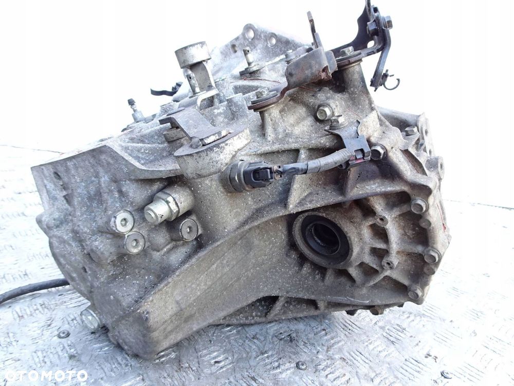 Używany Kompletne skrzynie - 2 033,99 PLN - Otomoto.pl