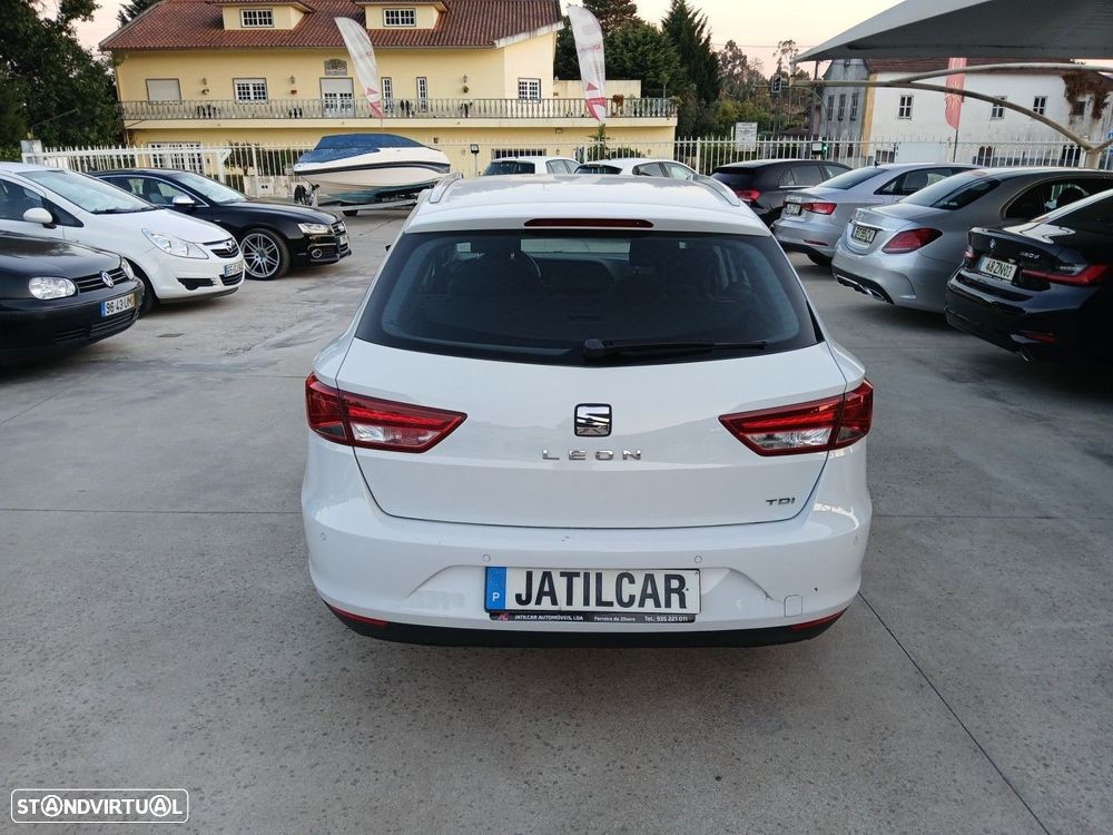 Usado SEAT Leon ST 2014 - 9 900 EUR, 210 000 km - Standvirtual.com