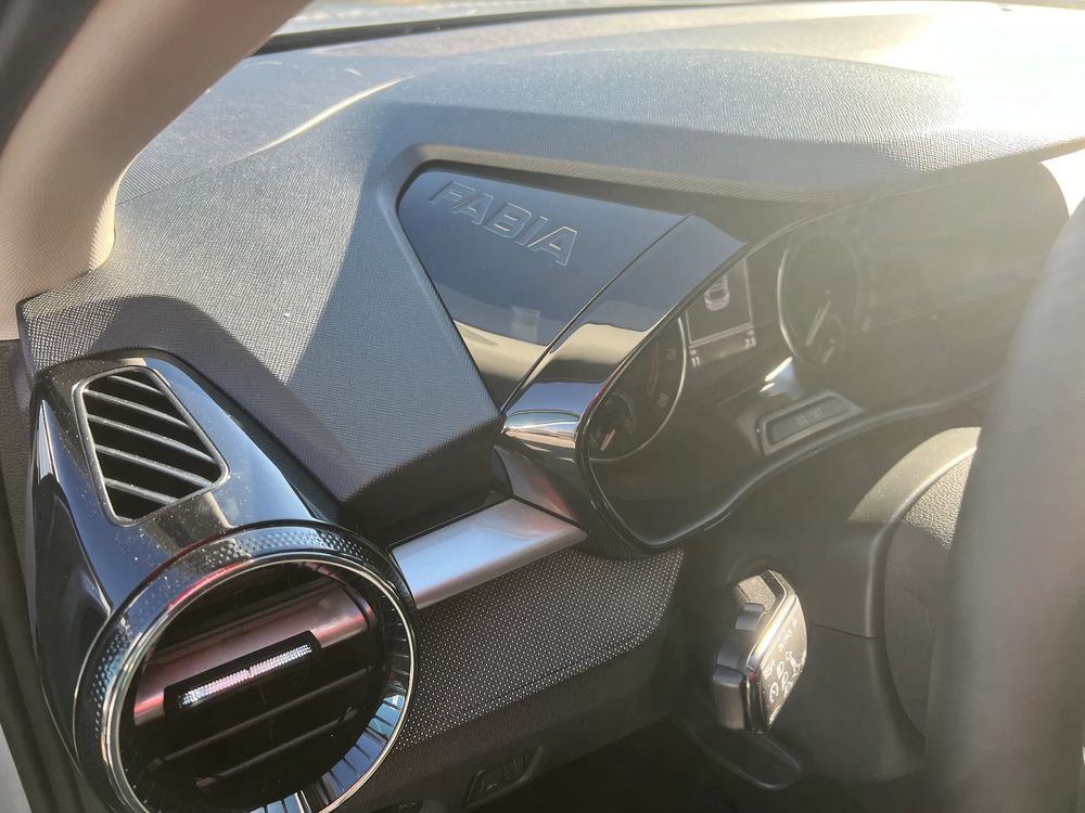 Nou Skoda Fabia 2023 - 17 850 EUR, 6 km - Autovit.ro