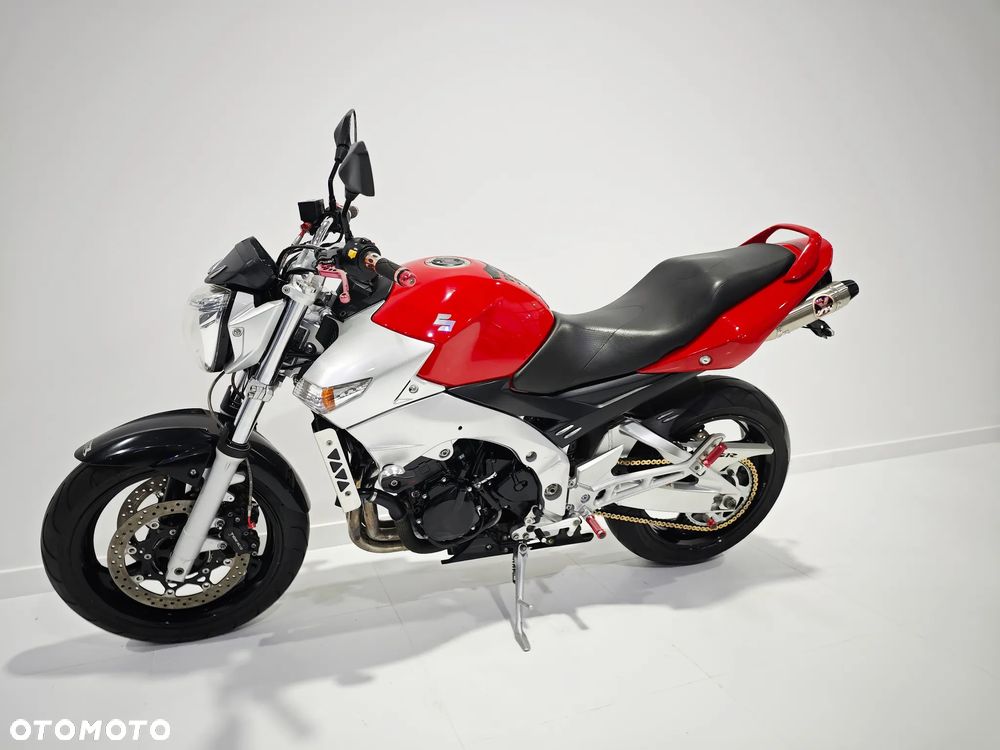 Używany Suzuki GSR 2007 - 9 900 PLN - Otomoto.pl