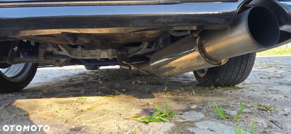 Używany Mitsubishi Lancer 2004 - 135 000 PLN, 197 970 km - Otomoto.pl