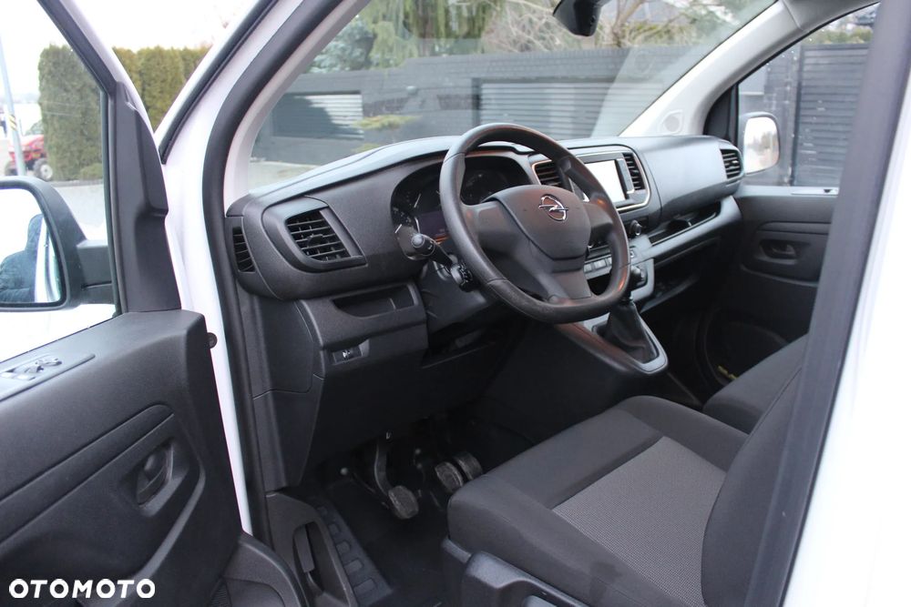 Używany Opel Vivaro 2024 - 69 900 PLN, 40 000 km - Otomoto.pl