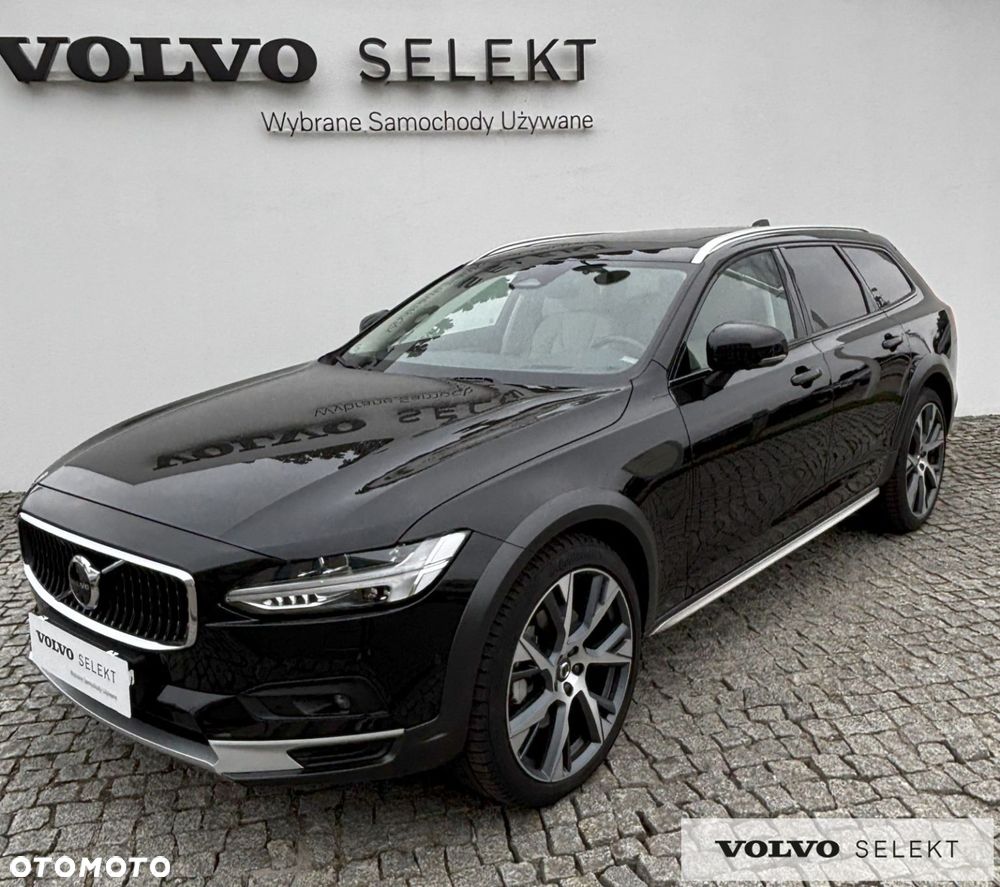 Używany Volvo V90 Cross Country 2024 - 314 900 PLN, 22 621 km - Otomoto.pl