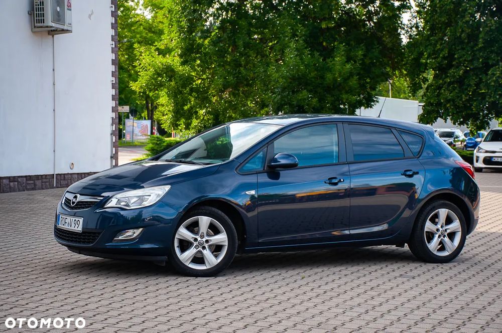 Używany Opel Astra 2012 - 18 900 PLN, 190 183 km - Otomoto.pl