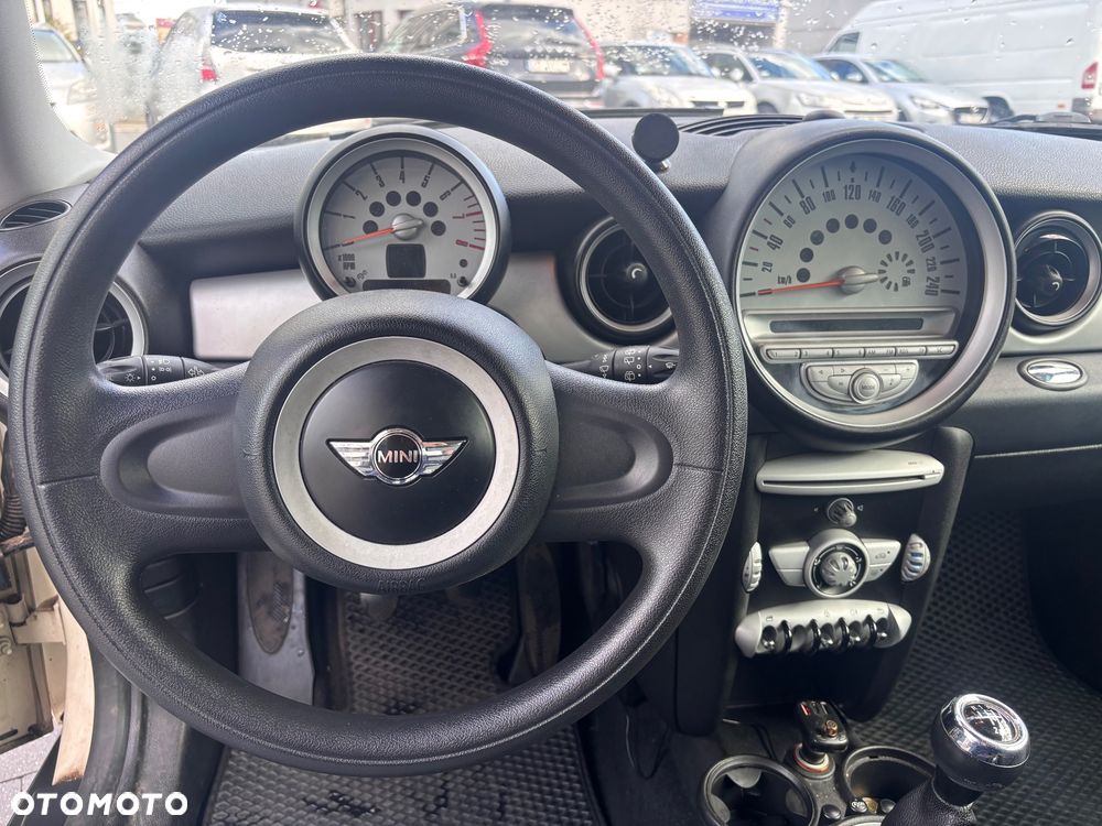 Używany MINI ONE 2007 - 7 500 PLN, 157 760 km - Otomoto.pl