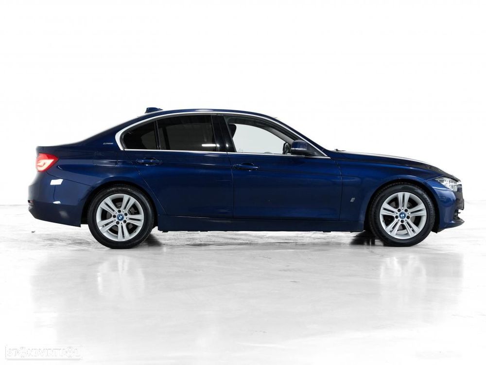 Usado BMW 330 2017 - 14 990 EUR, 319 455 km - Standvirtual.com