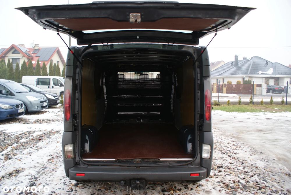 Używany Opel Vivaro 2006 - 19 500 PLN, 290 444 km - Otomoto.pl