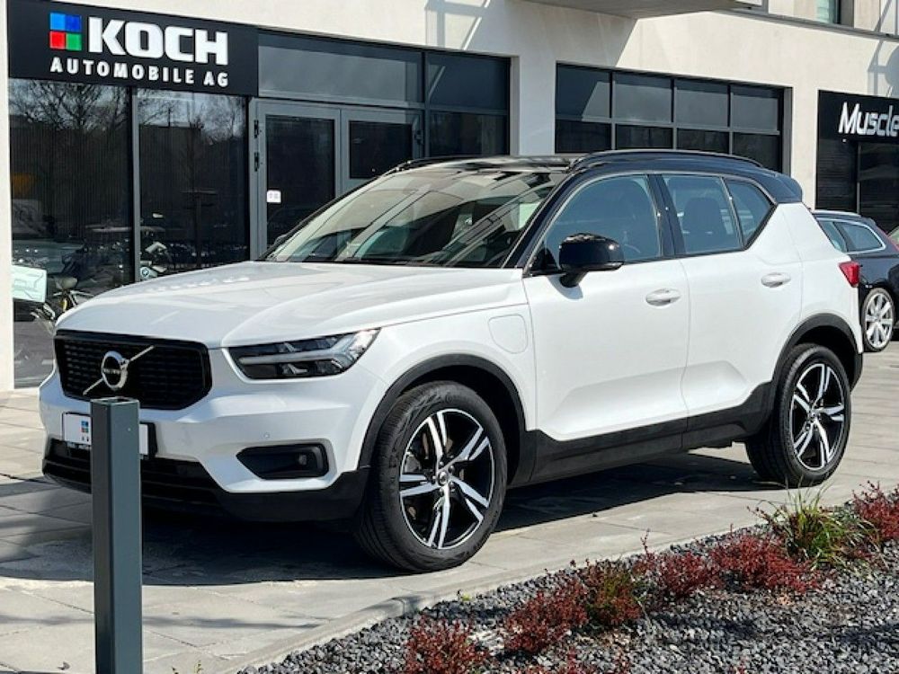 Używany Volvo XC 40 2021 - 139 000 PLN, 49 300 km - Otomoto.pl