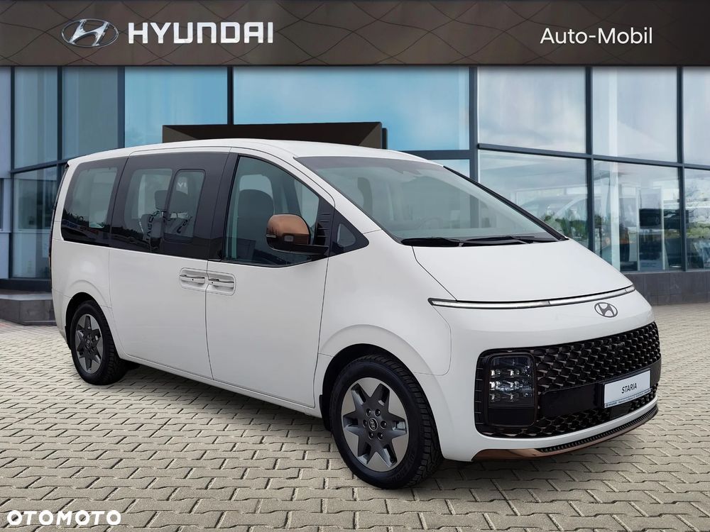 Nowy Hyundai Staria 2025 - 223 900 PLN, 15 km - Otomoto.pl
