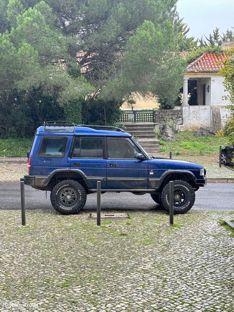 Usado Land Rover Discovery 1995 - 12 850 EUR, 200 000 km - Standvirtual.com