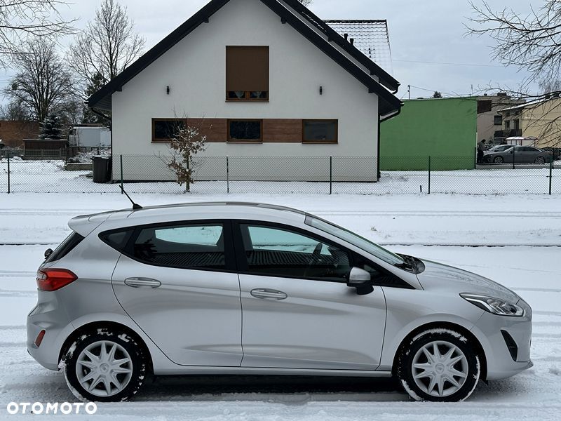 Używany Ford Fiesta 2017 - 32 800 PLN, 53 821 km - Otomoto.pl