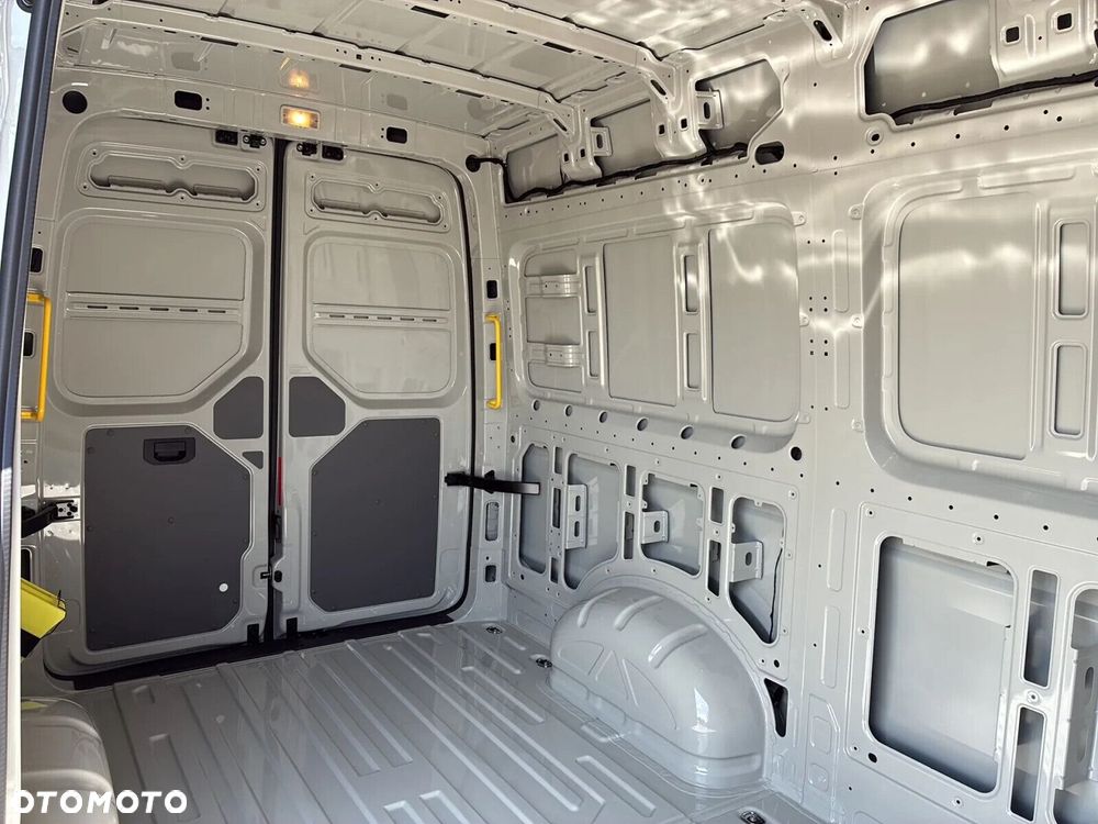 Nowy Volkswagen Crafter 35 Furgon L3H3/4MOTION 4x4 AUTOMAT 177KM BiTDI ...