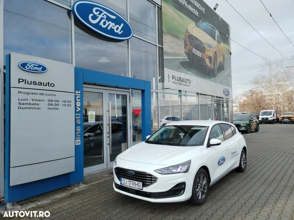Utilizat Ford Focus 2023 - 20 989,22 EUR, 10 500 km - Autovit.ro