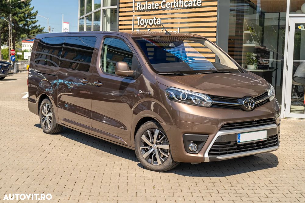 Utilizat Toyota Proace 2024 - 39 989,95 EUR, 2 500 km - Autovit.ro