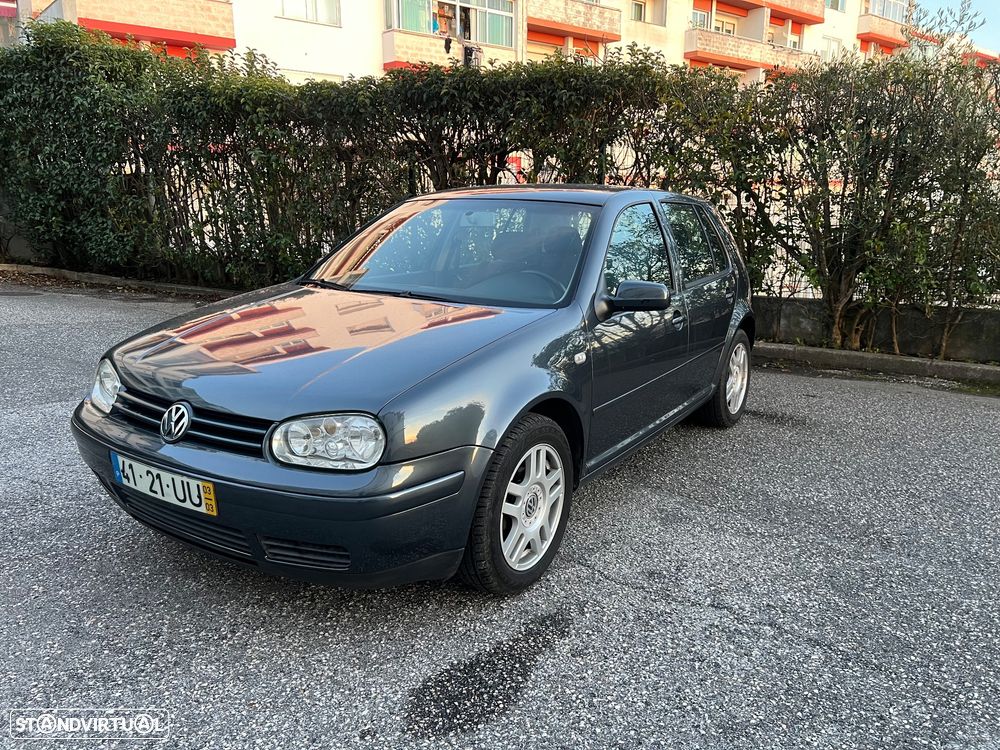 Usado VW Golf 2003 - 2 190 EUR, 213 653 km - Standvirtual.com