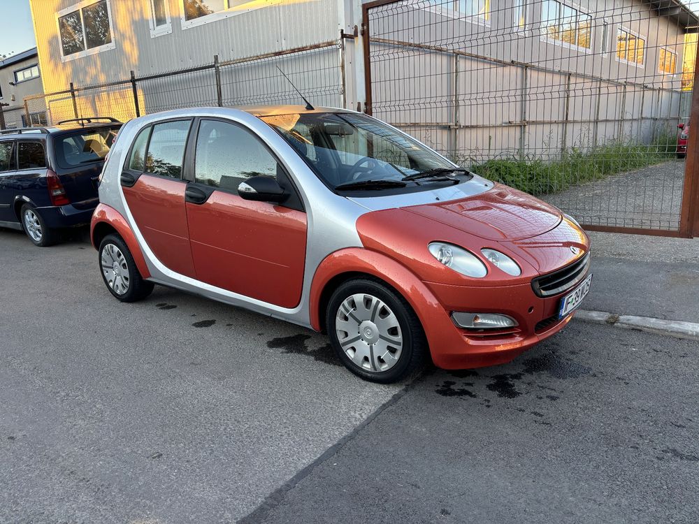 Utilizat Smart Forfour 2005 - 1 600 EUR, 195 100 km - Autovit.ro