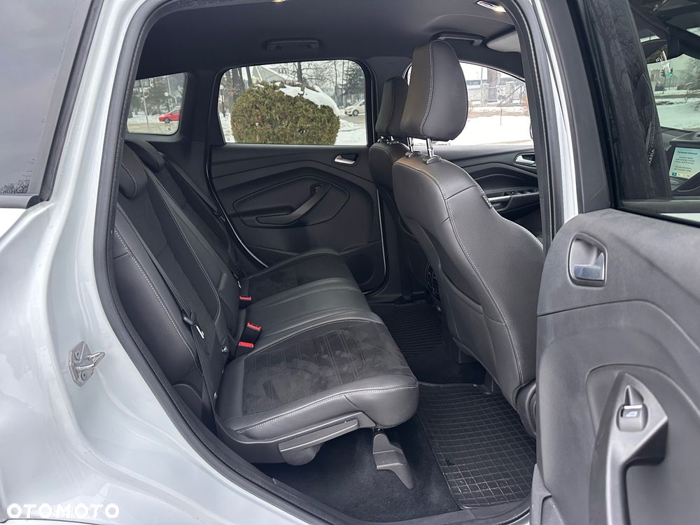 Używany Ford Kuga 2017 - 67 999 PLN, 162 000 km - Otomoto.pl