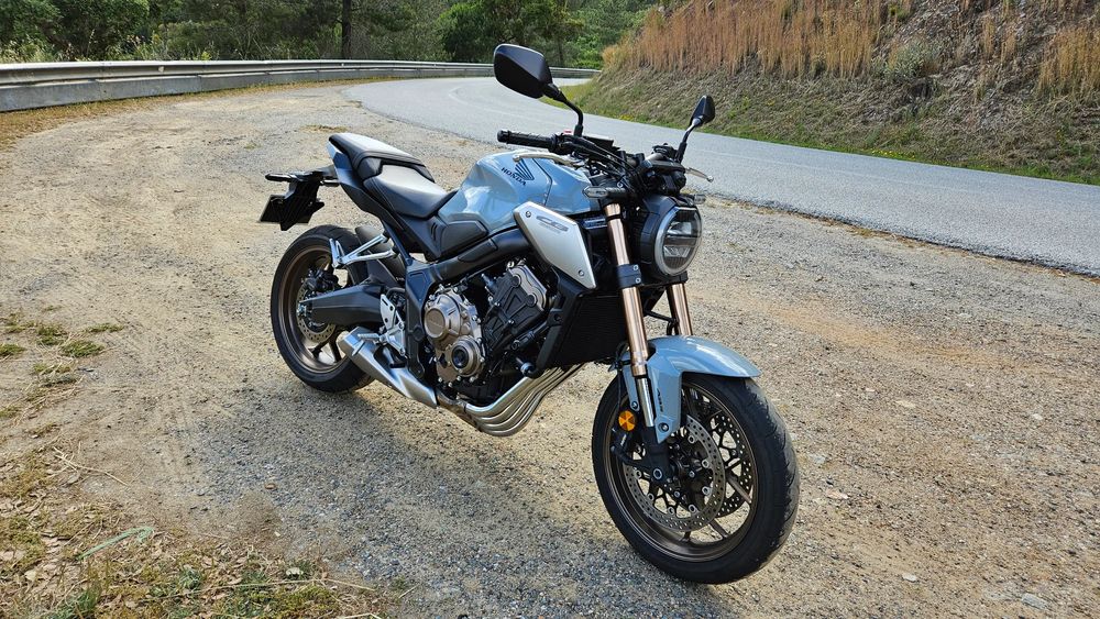 Usado Honda CB 2021 - 6 500 EUR - Standvirtual.com