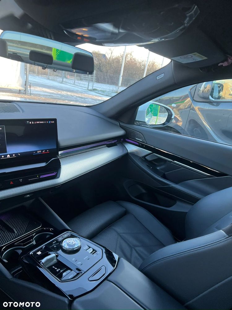 Używany BMW Seria 5 2024 - 95 000 PLN, 44 500 km - Otomoto.pl