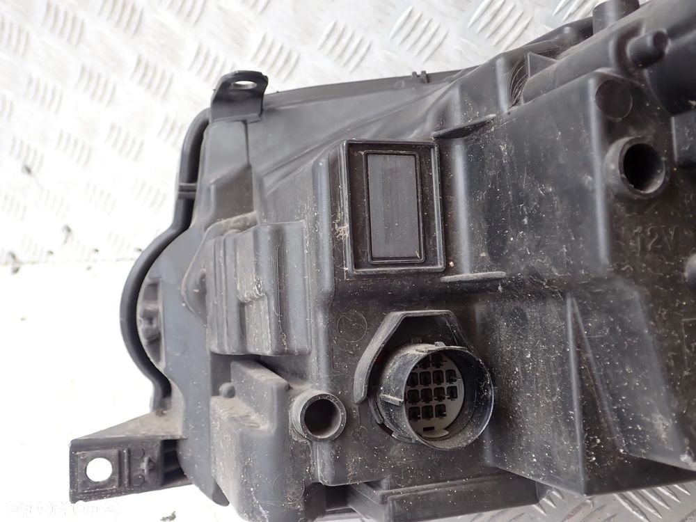 Używany Lampy przednie - 150 PLN - Otomoto.pl