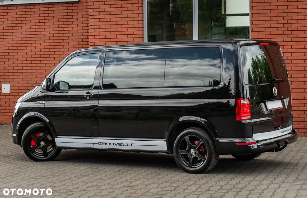 Używany Volkswagen Caravelle 2017 - 86 900 PLN, 311 123 km - Otomoto.pl