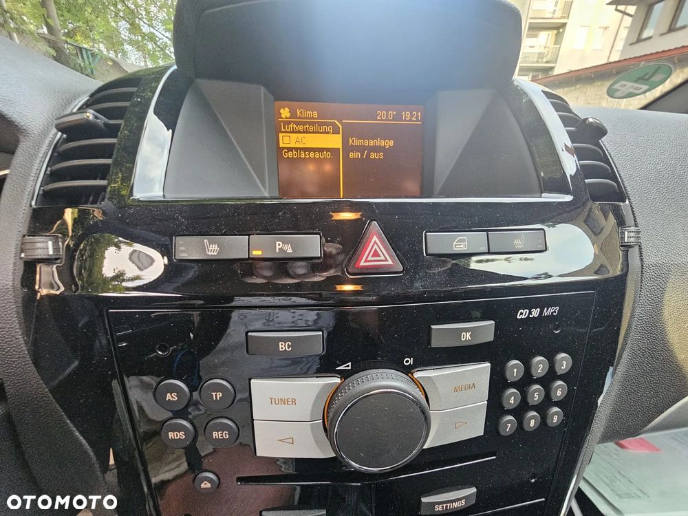 Używany Opel Zafira 2013 - 19 900 PLN, 198 738 km - Otomoto.pl