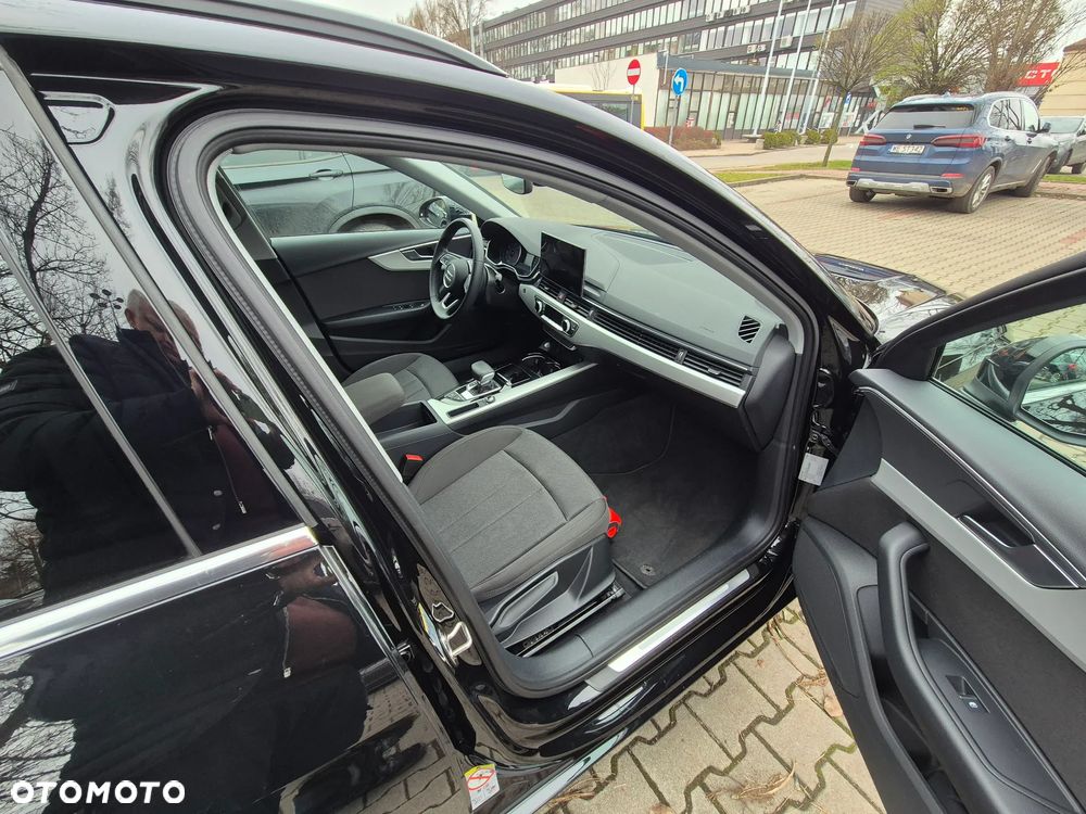 Używany Audi A4 Avant 2024 - 139 000 PLN, 45 110 km - Otomoto.pl