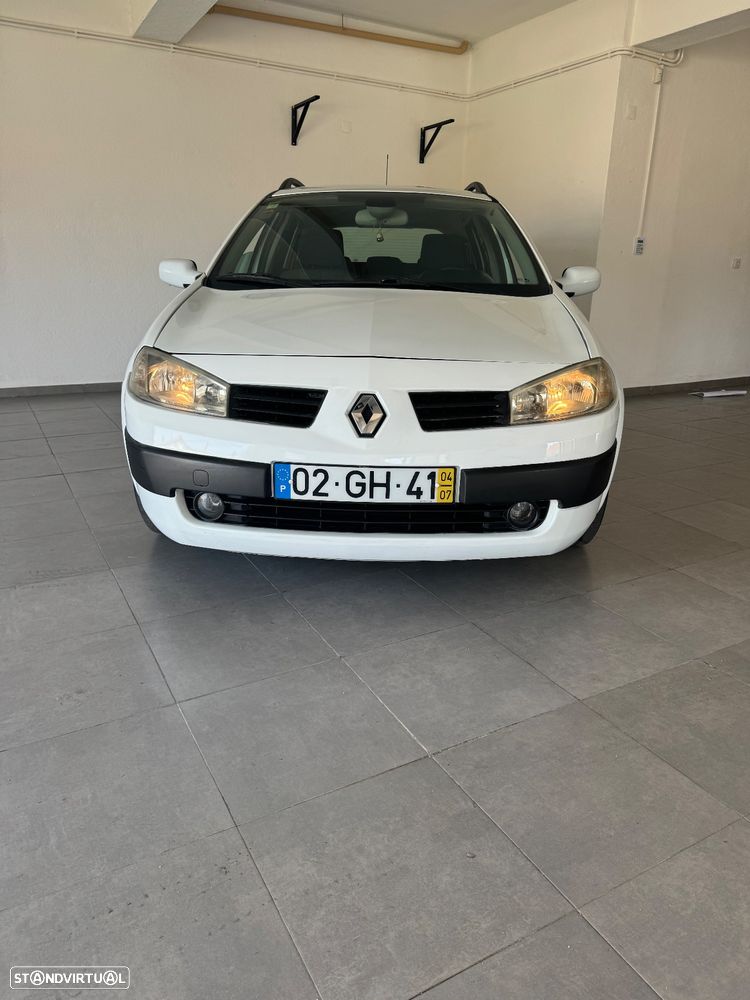 Usados Renault Mégane Break - 2 750 EUR247 000 km, 2004 - Standvirtual