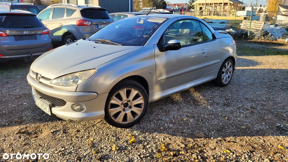 Używany Peugeot 206 CC 2003 - 5 600 PLN, 200 000 km - Otomoto.pl
