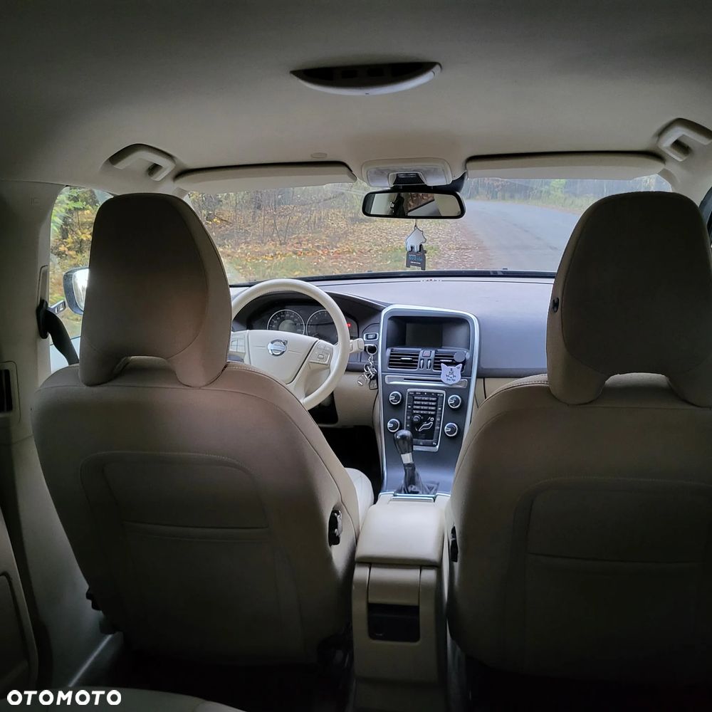 Używany Volvo XC 60 2012 - 30 900 PLN, 328 000 km - Otomoto.pl