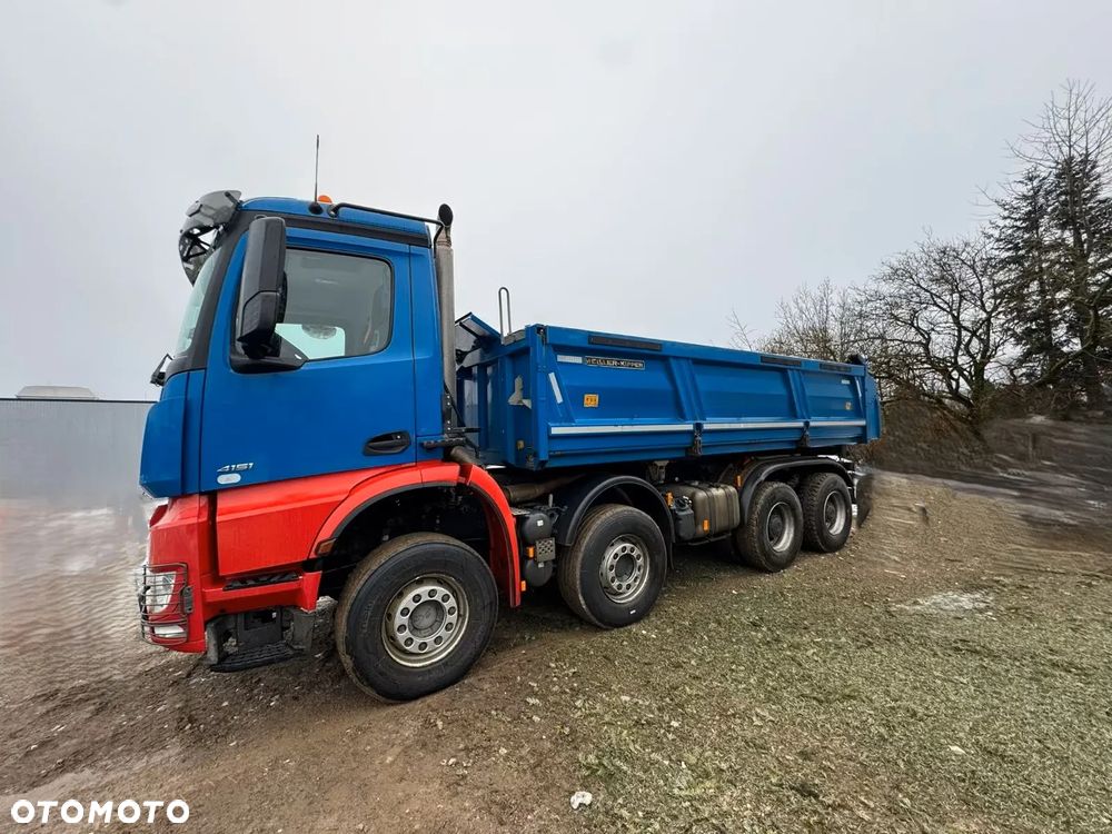 Używany Mercedes-Benz Arocs 4151 / 8x4 / Meiller Trójstronna wywrotka ...
