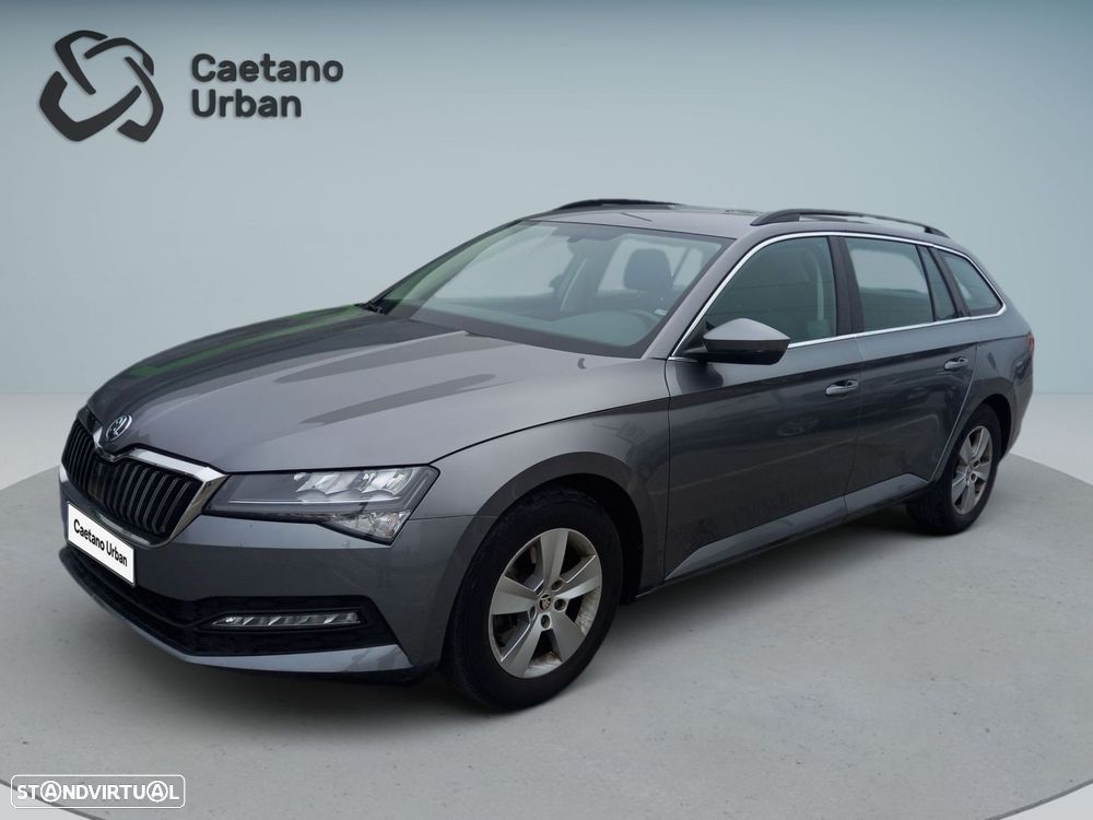 Usado Skoda Superb Break 2022 - 25 900 EUR, 62 870 km - Standvirtual.com