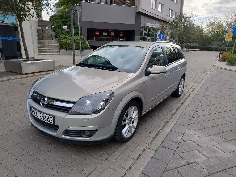 Używany Opel Astra 2005 - 12 900 PLN, 285 000 km - Otomoto.pl