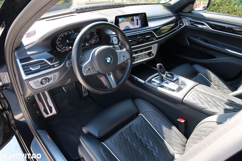 Utilizat BMW Seria 7 2020 - 60 996,10 EUR, 116 000 km - Autovit.ro