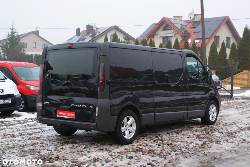 Używany Opel Vivaro 2006 - 19 500 PLN, 290 444 km - Otomoto.pl