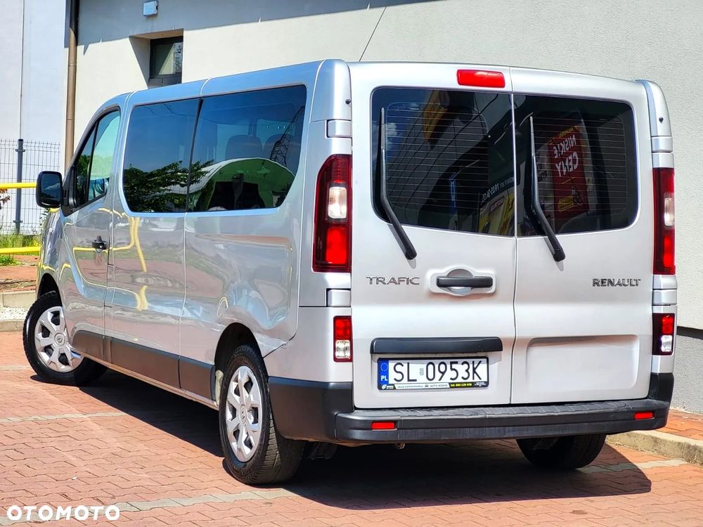 Używany Renault Trafic 2018 - 37 900 PLN, 1 143 800 km - Otomoto.pl