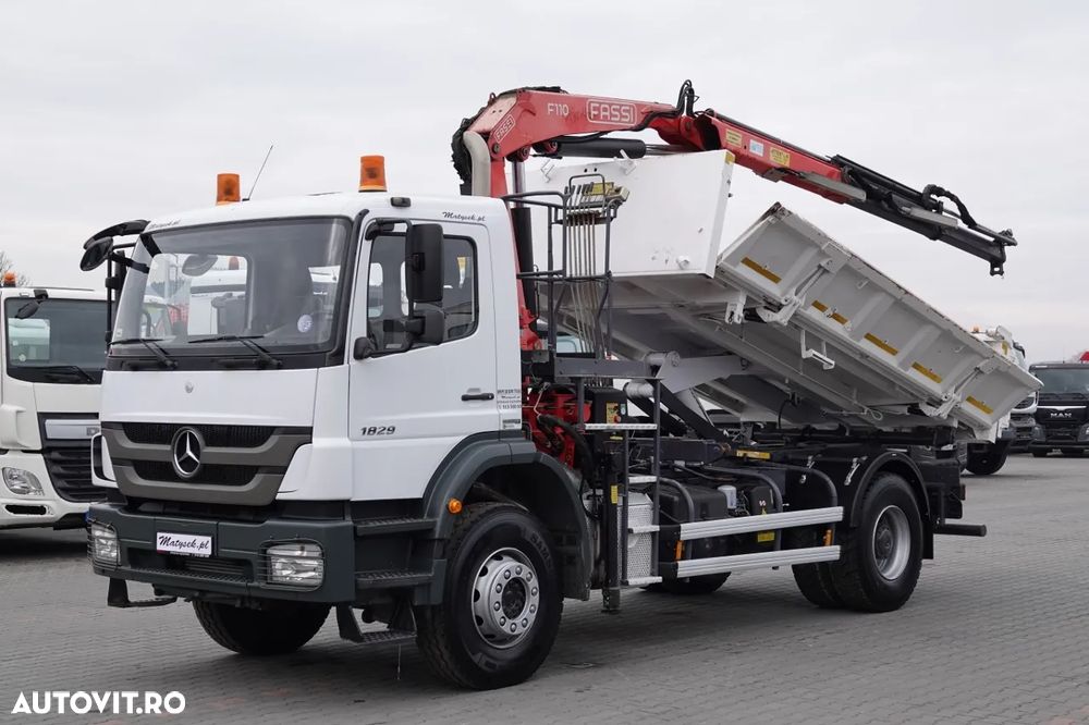Utilizat Mercedes-Benz AXOR 1829 / 4X2 / CAMION BASCULANTE + HDS ...