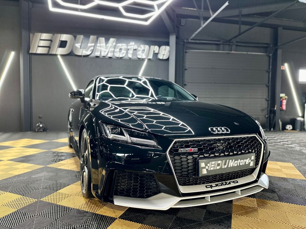 Usado Audi TT RS Roadster 2018 - 65 500 EUR, 100 000 km - Standvirtual.com