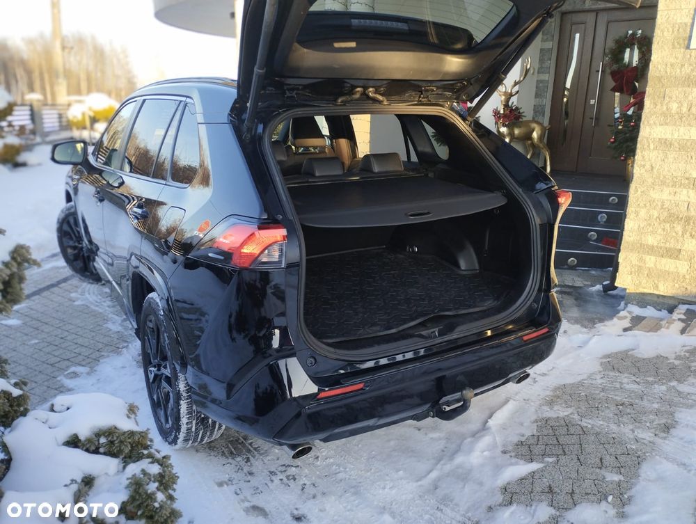 Używany Toyota RAV4 2021 - 117 900 PLN, 119 600 km - Otomoto.pl