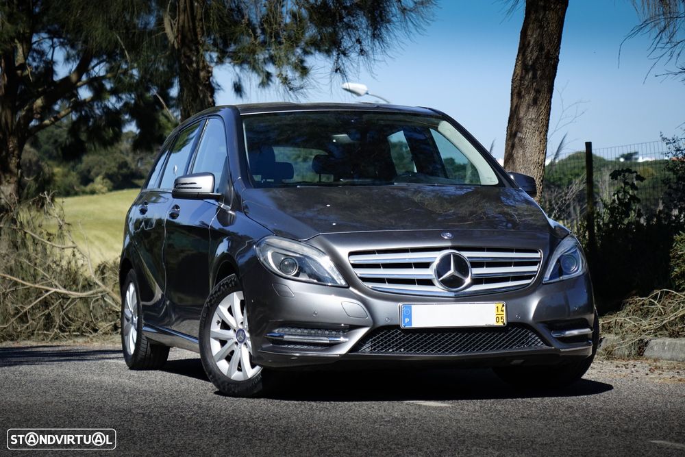 Usado Mercedes-Benz B 180 2014 - 11 490 EUR, 174 000 km - Standvirtual.com