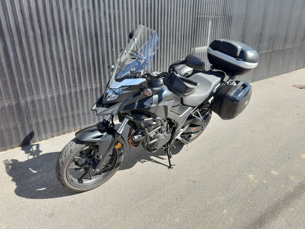 Usado Honda CB 2018 - 5 600 EUR - Standvirtual.com