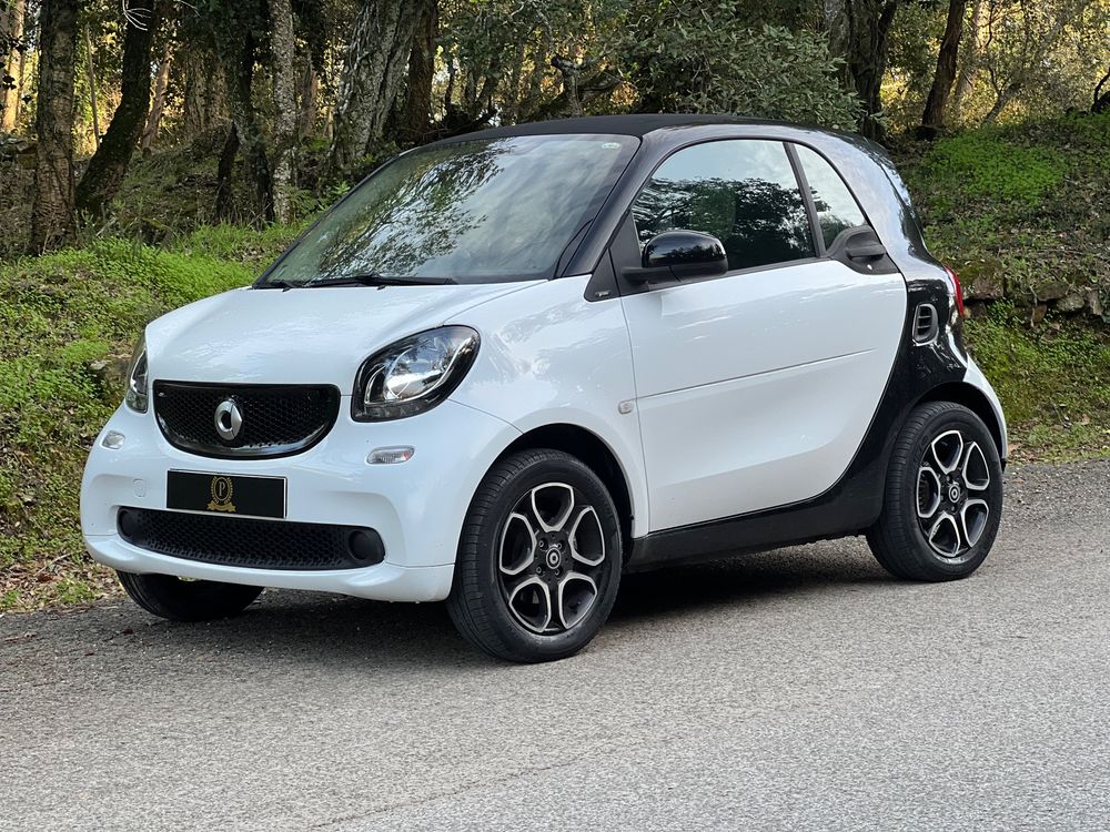 Usado Smart ForTwo Coupé 2016 - 10 999 EUR, 56 231 km - Standvirtual.com