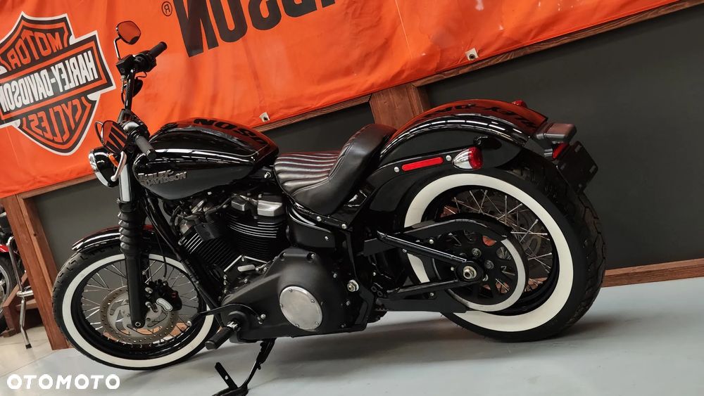Używany Harley-Davidson Softail Street Bob 2019 - 44 999 PLN - Otomoto.pl