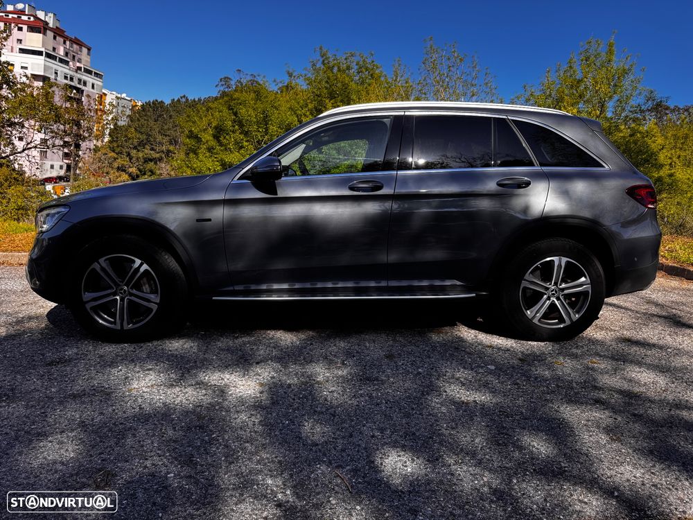 Usado Mercedes-Benz GLC 300 2021 - 40 350 EUR, 96 650 km - Standvirtual.com